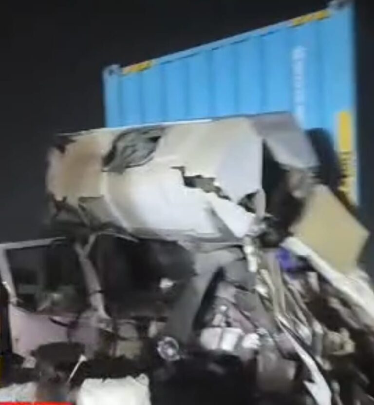 4 die in Abuja road crash - TheStar